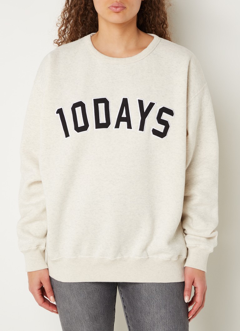 10DAYS Statement oversized sweater met logoborduring • Gebroken wit ...