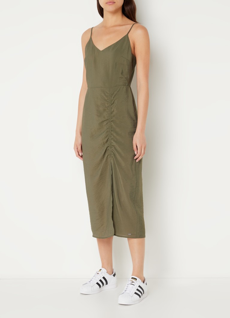 America Today Danique midi jurk met plooidetail en split • Khaki • de ...