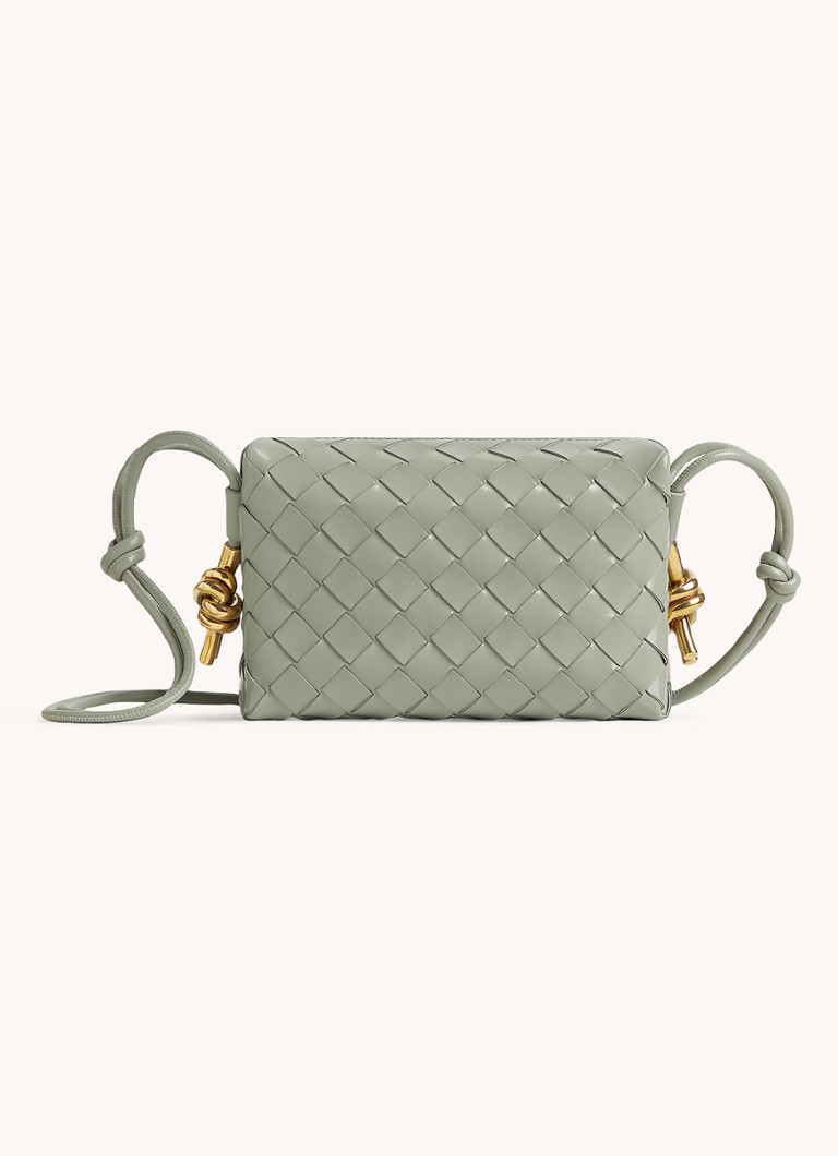 Bottega Veneta Mini Loop Camera crossbodytas van kalfsleer • Grijs • de ...