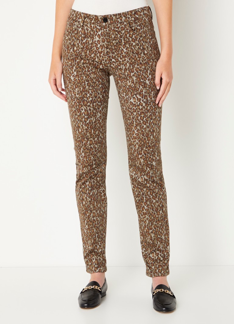 BRAX Shakira mid waist slim fit chino met panterprint • Bruin • de ...