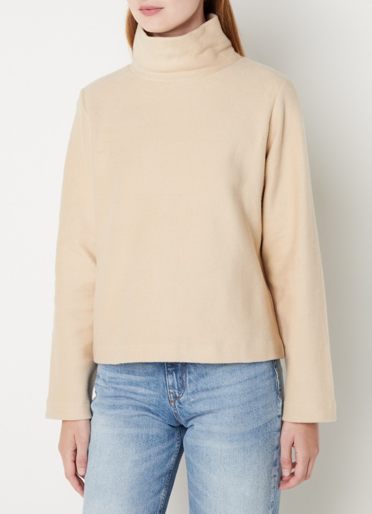 DRYKORN Kareen fijngebreide coltrui met stretch • Beige • de Bijenkorf DRYKORN Kareen fijngebreide coltrui met stretch • Beige • de Bijenkorf