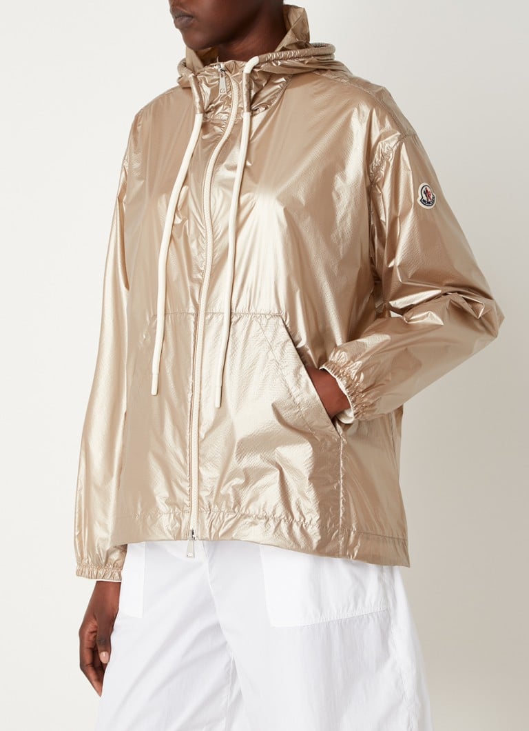 Moncler Tazenat jack met capuchon en metallic finish • Goud • de Bijenkorf