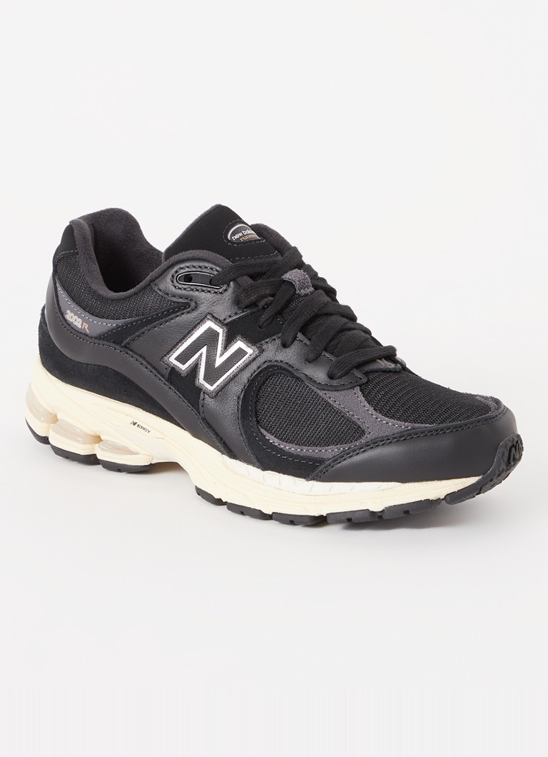 New Balance 2002R sneaker van mesh met leren details • Zwart • de Bijenkorf