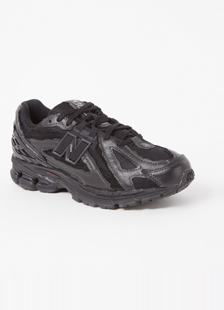 New Balance M1906 sneaker met leren details • Zwart • de Bijenkorf