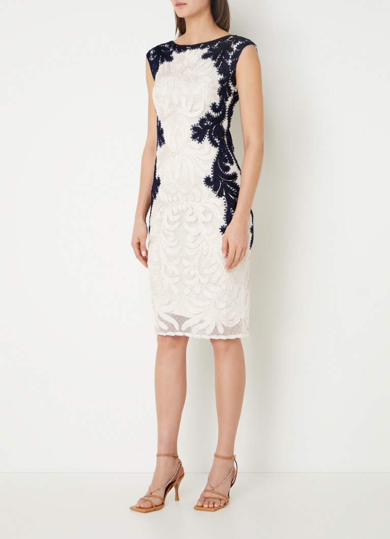 Phase Eight Salima kokerjurk met tapework • Lichtroze • de Bijenkorf