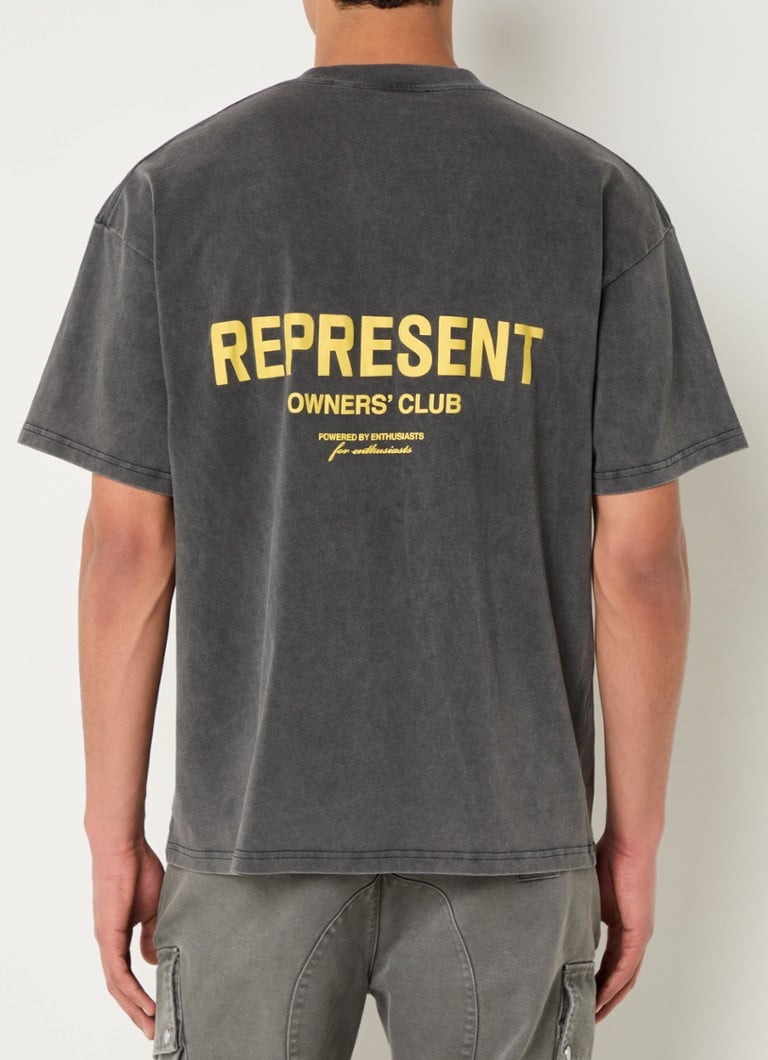 Represent Owners Club T-shirt met logo en backprint • Donkergrijs • de ...