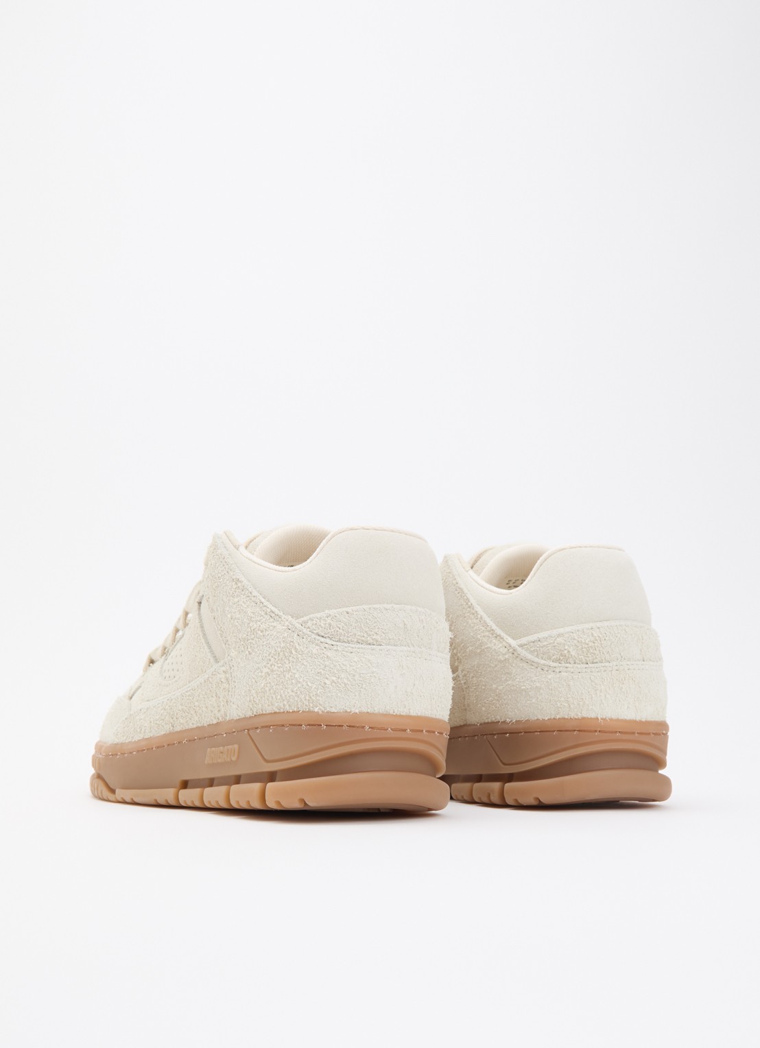 Axel Arigato Area Lo sneaker van suède • Creme • de Bijenkorf