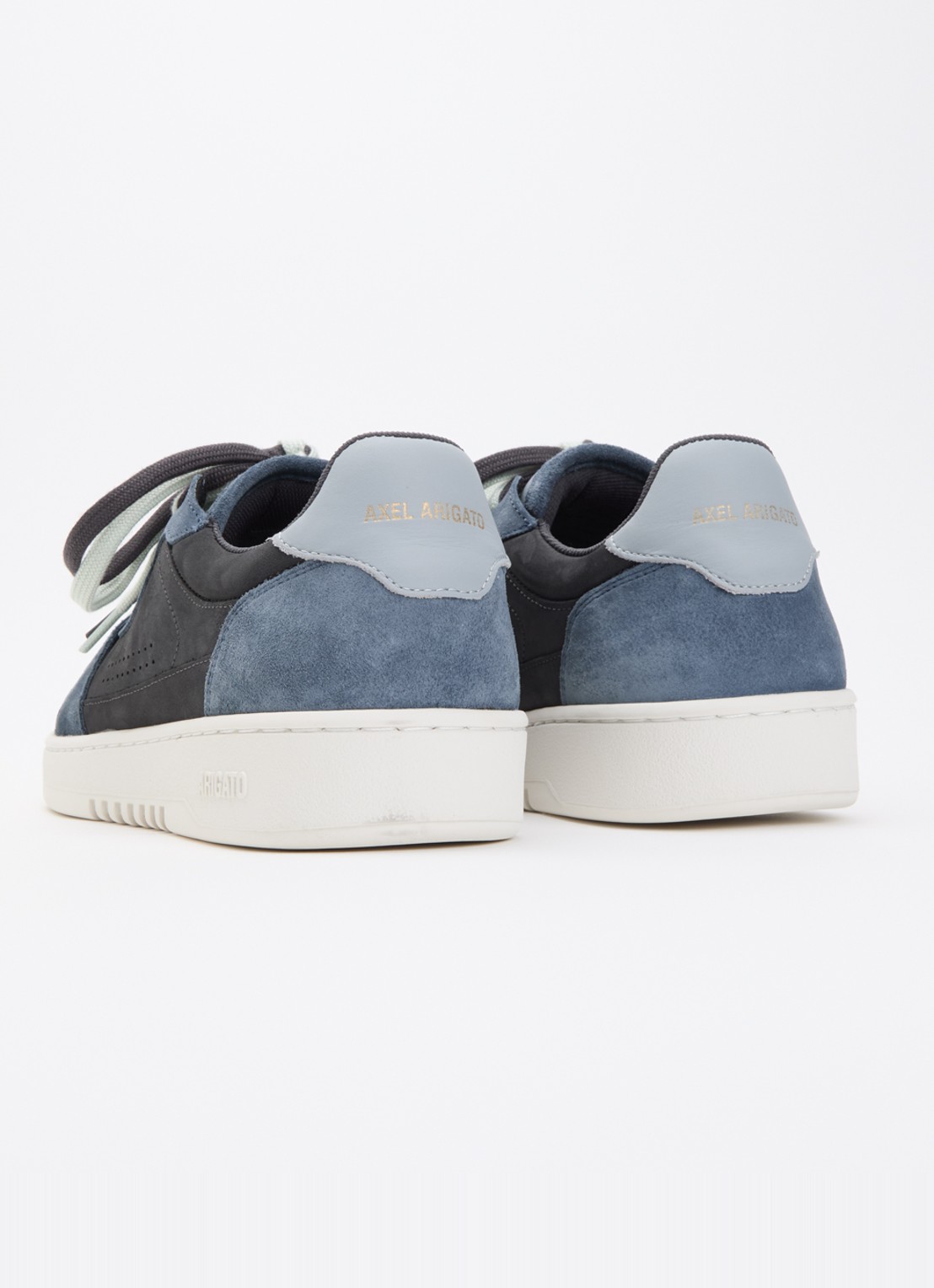Axel Arigato Dice Lo sneaker van nubuck met suède details • Staalblauw ...