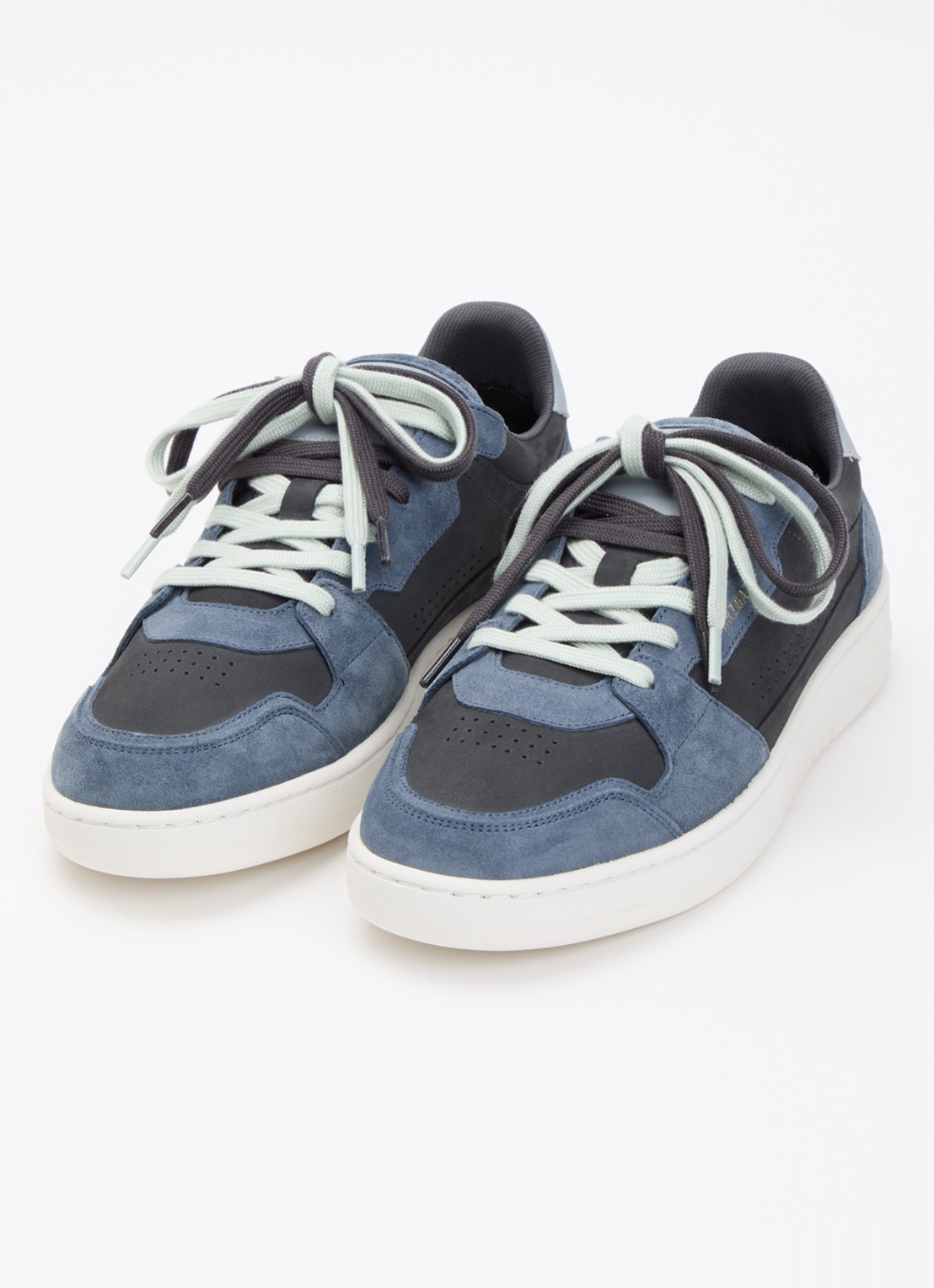 Axel Arigato Dice Lo sneaker van nubuck met suède details • Staalblauw ...