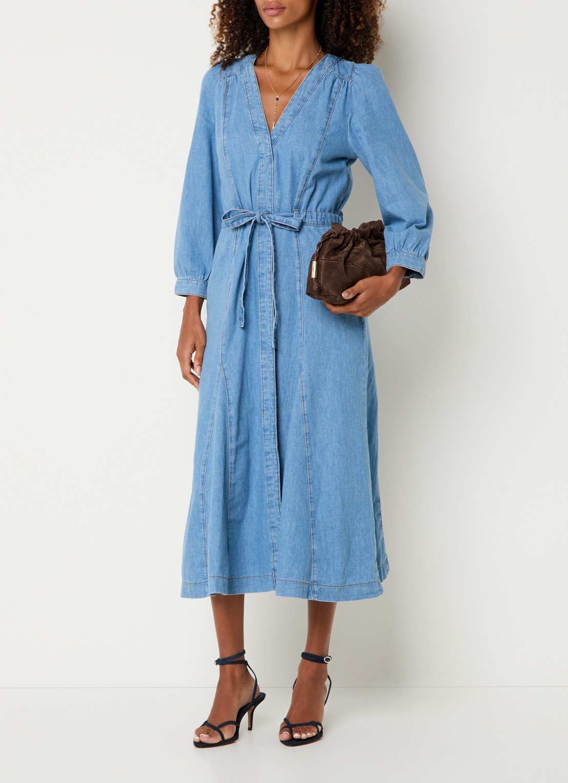 ba&sh Lia midi jurk van chambray met strikceintuur • Blauw • de Bijenkorf