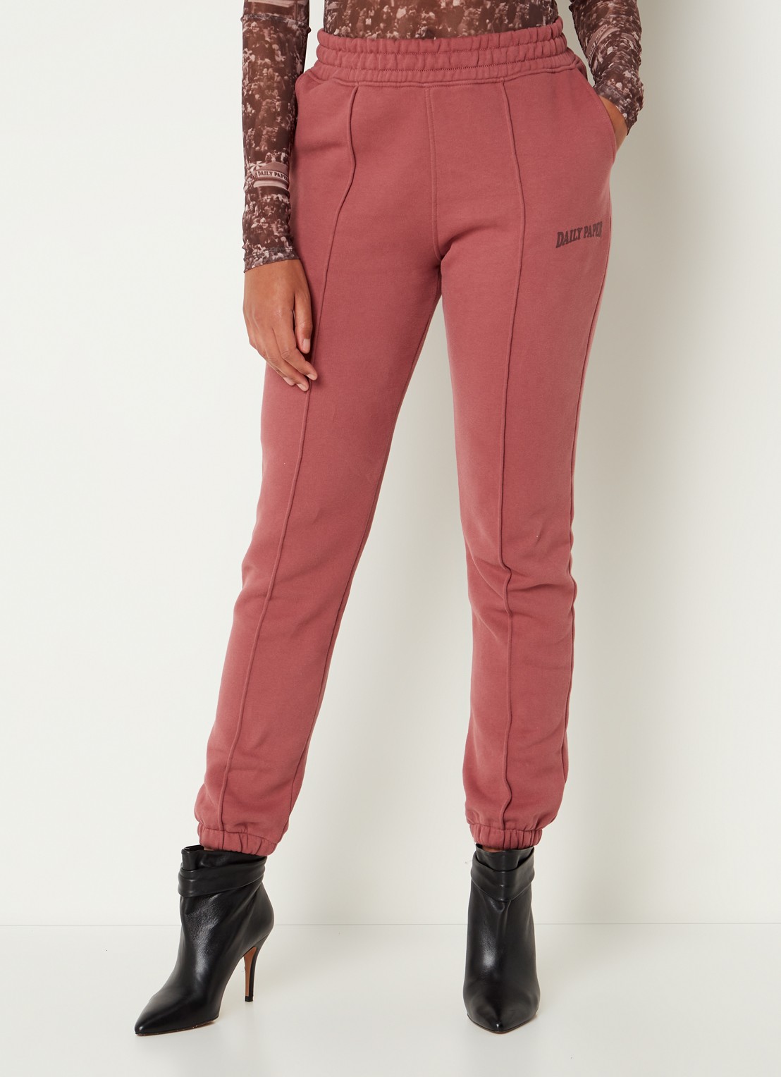 Daily Paper Naveah high waist tapered fit joggingbroek met logoprint ...