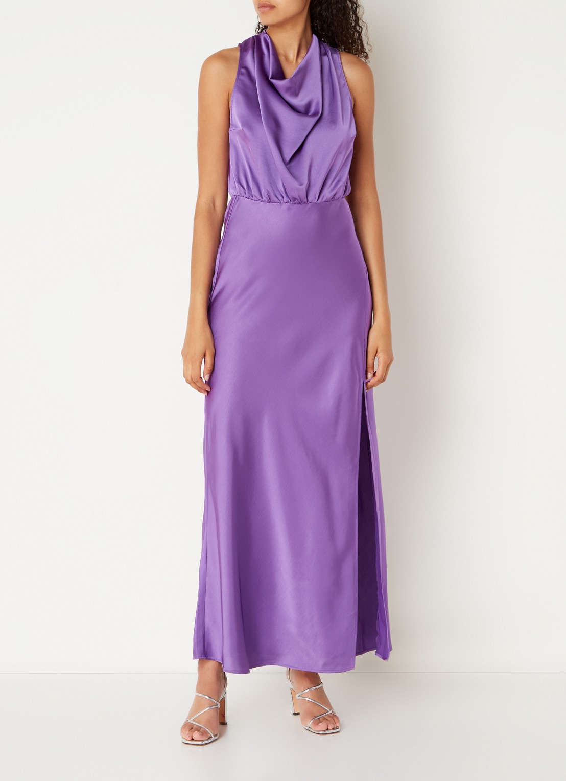 Dante 6 Delvaux maxi jurk van satijn met watervalhals • Paars • de ...