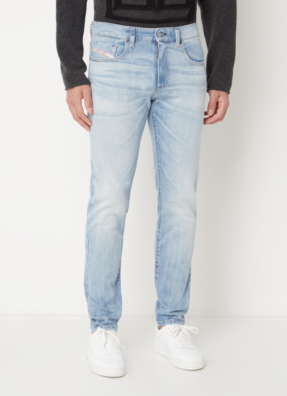 Diesel D-Strukt slim fit jeans met lichte wassing • Indigo • de Bijenkorf