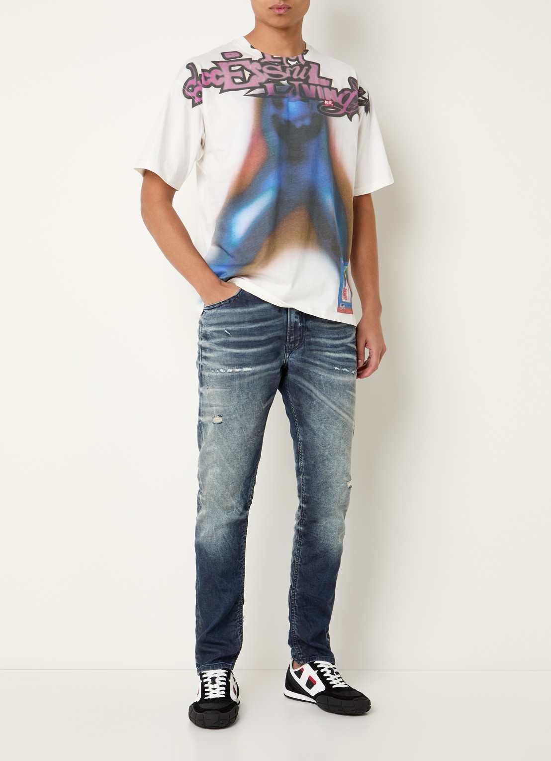 Diesel T-Boxt-V13 T-shirt met print en logo • Gebroken wit • de Bijenkorf