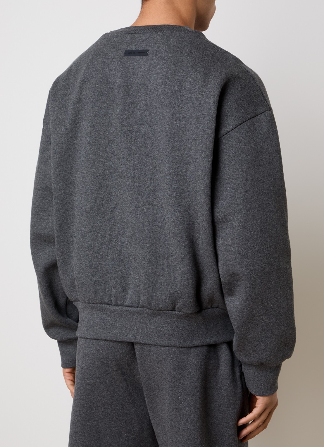 Fear of God Essentials HO25 Classic sweater met 3D logoprint ...