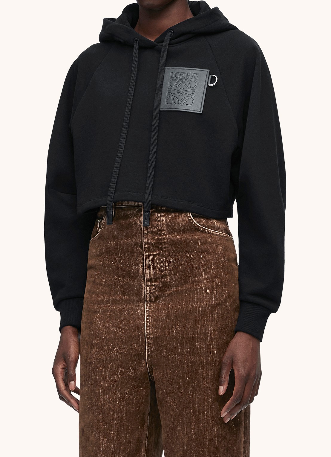 LOEWE Cropped hoodie met logo • Zwart • de Bijenkorf