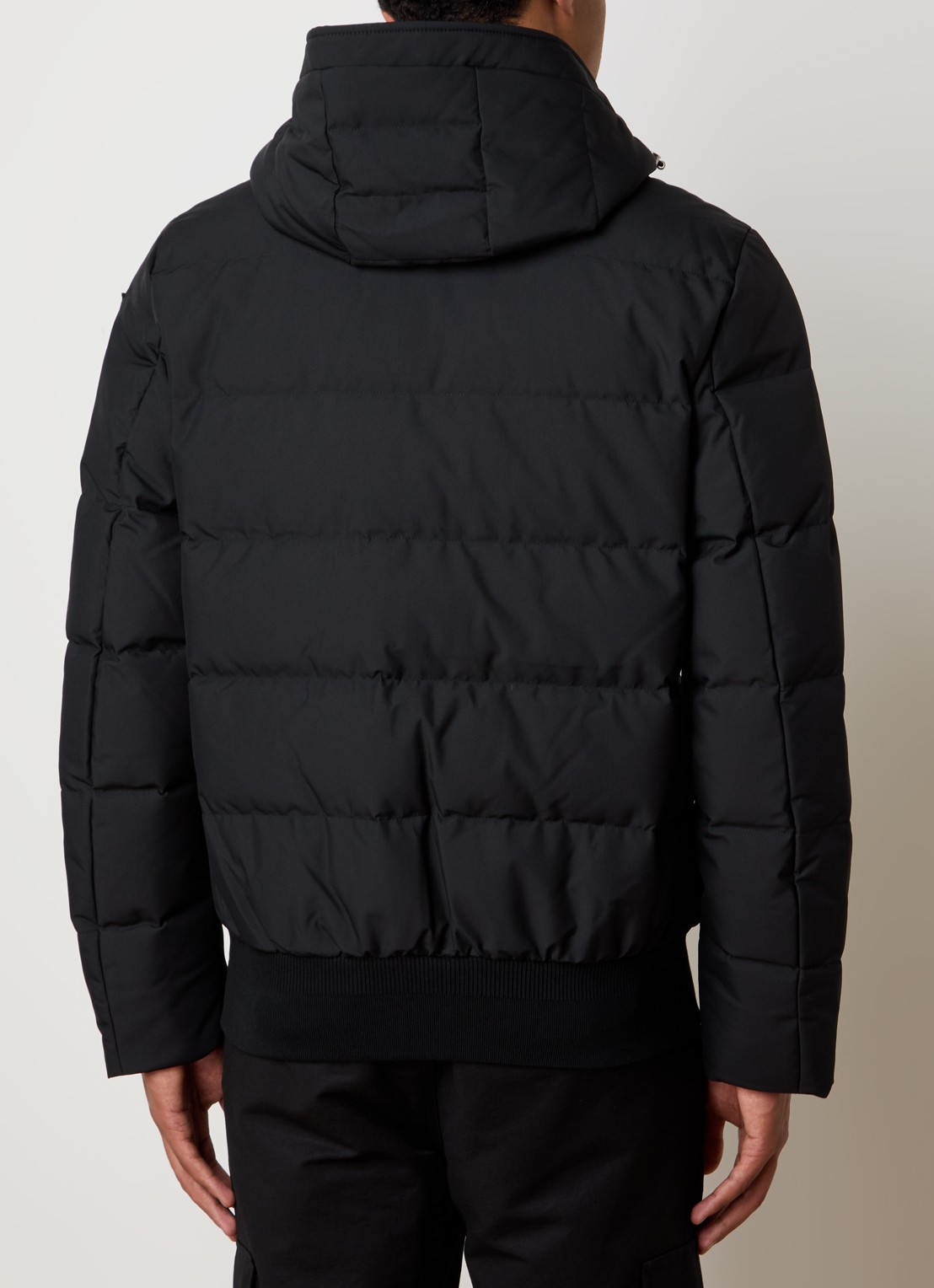 Moose Knuckles Puffer jas met donsvulling en ritszakken • Zwart • de ...