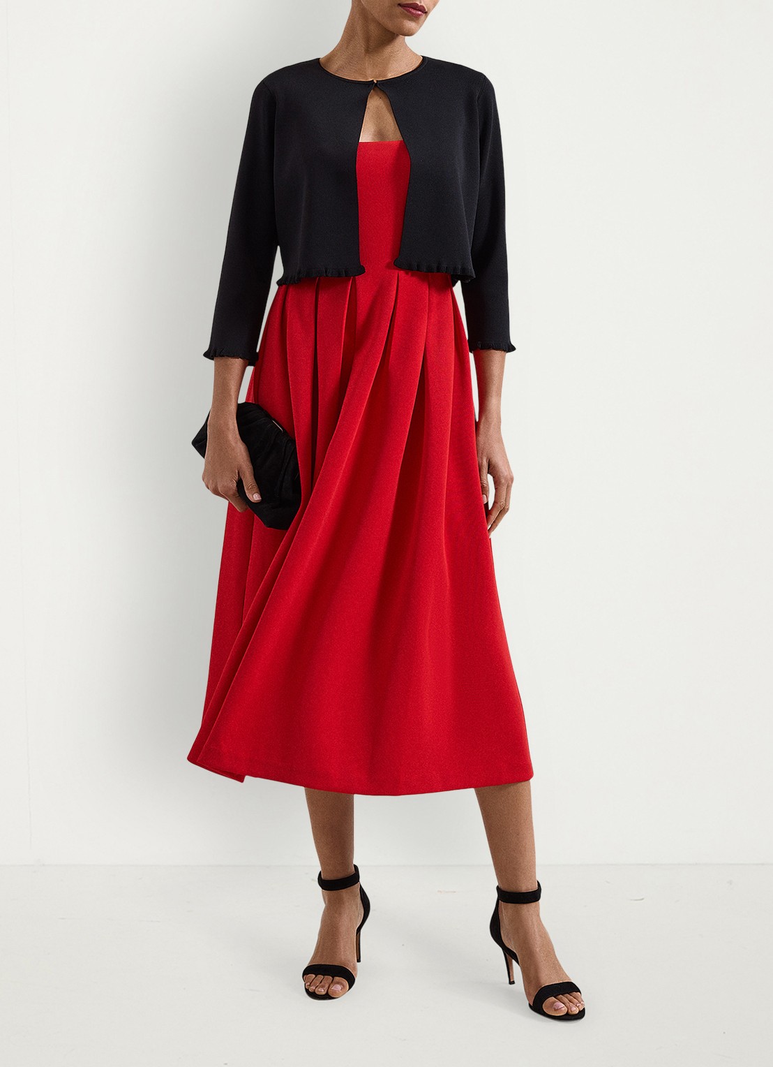 Phase Eight Mimi fijngebreid cropped vest met ruches • Zwart • de Bijenkorf