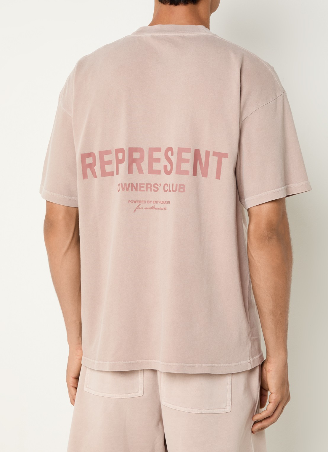 Represent Owners Club T-shirt met logo- en backprint • Beige • de Bijenkorf