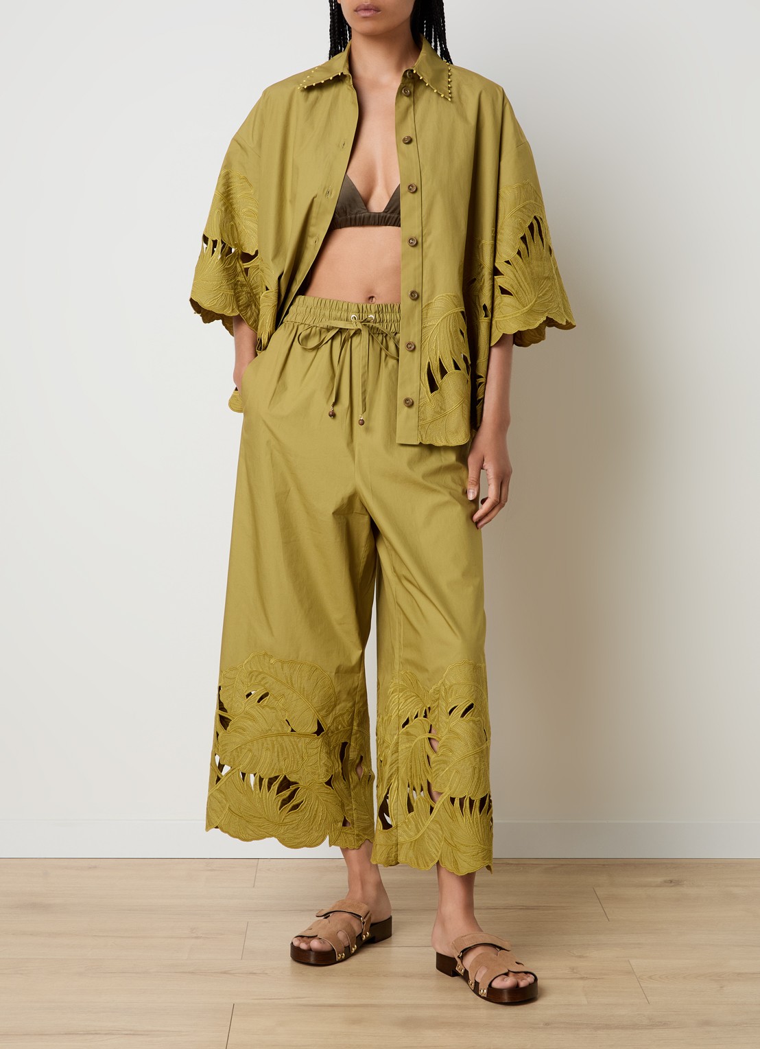 Zimmermann Mahon high waist wide fit broek met broderie • Mosgroen • de ...